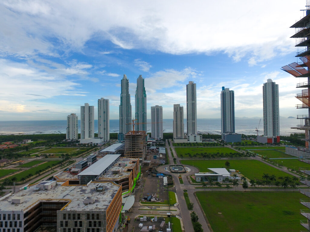 Costa del Este - The Panama Link